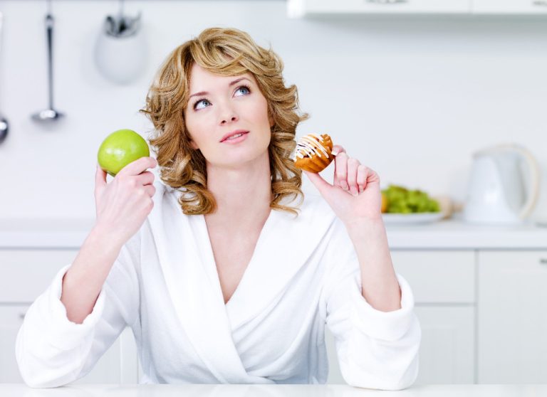 Emotional Eating: how stress impacts your diet | Allianz
